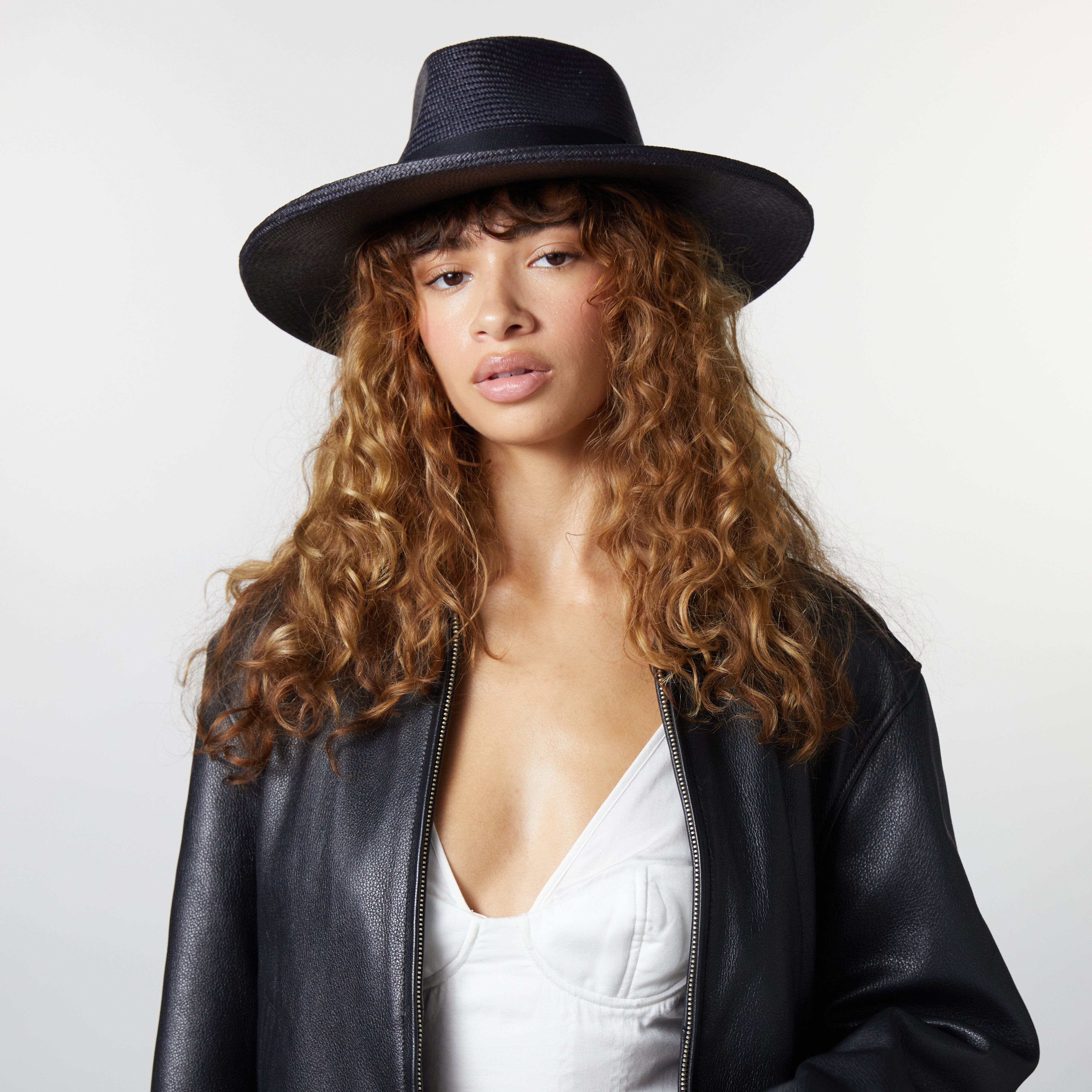 Birdie – Cafe Society